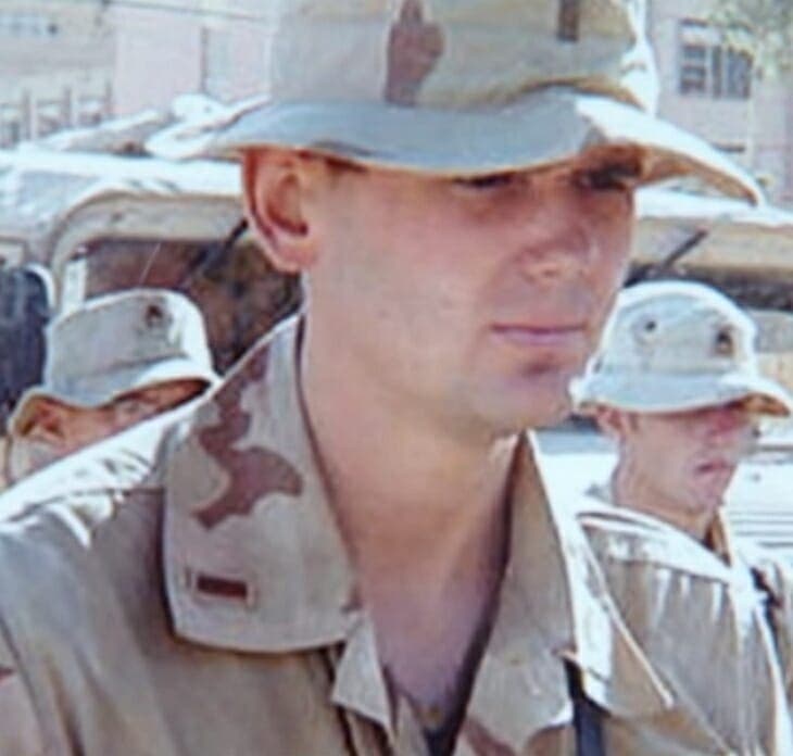 Un joven de 16 años rompe en llanto al recibir un valioso recuerdo de ...