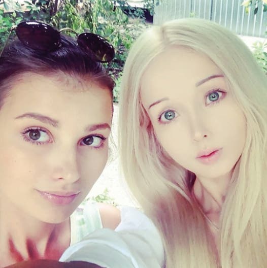 Se arrepintió de haberse convertido en la Barbie Humana – Ahora eclipsa ...