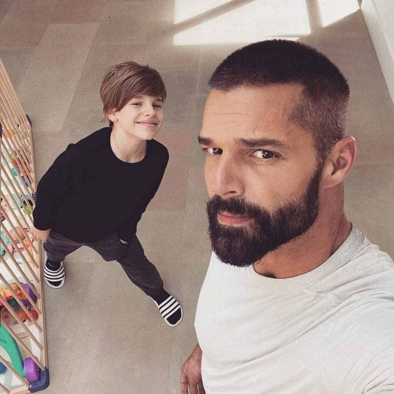 Los mellizos de Ricky Martin ya cumplieron 14 años y uno de ellos es ...