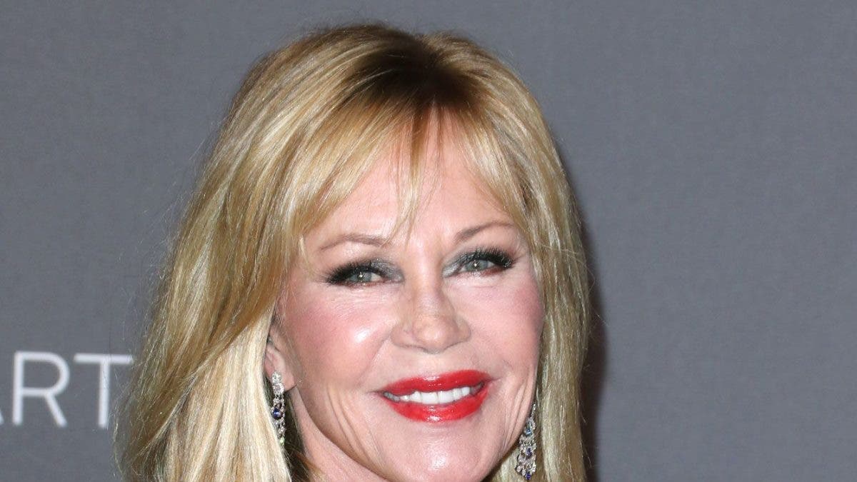 El impactante nuevo rostro de Melanie Griffith tras los «exagerados ...