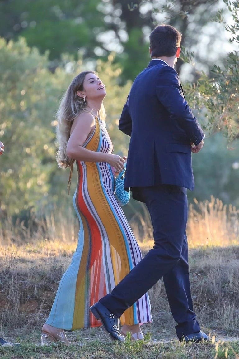 Clara Chía posa en traje de baño y crea controversia, ¿Parece una ... Clara Chía posa en traje de baño y crea controversia, ¿Parece una ...